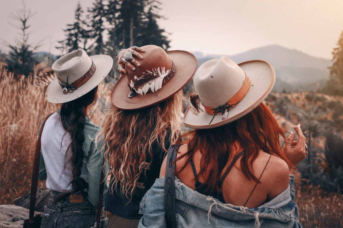 hats – Never Ending Threads